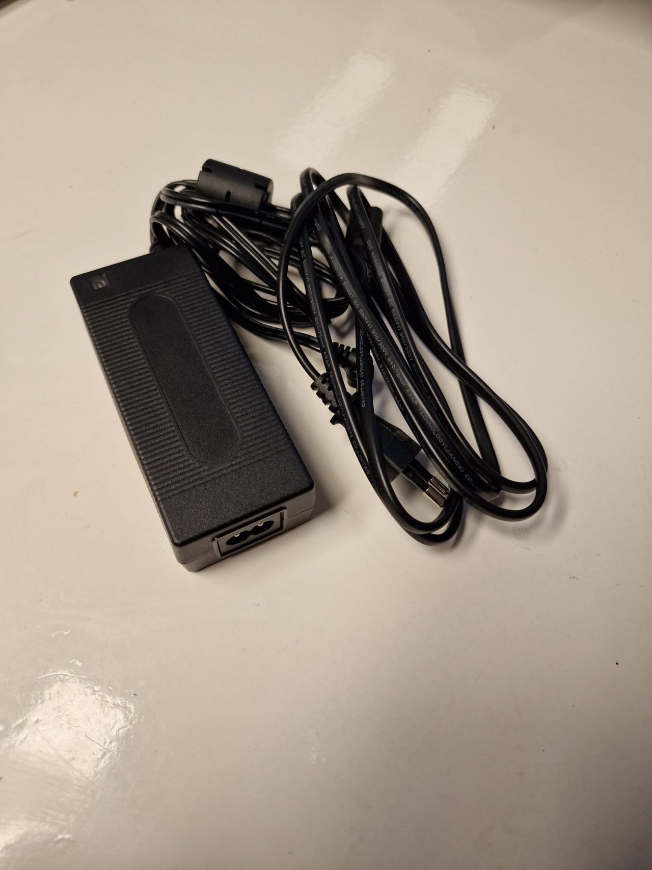 Adapter Desk 5000 - Pin Vandaag